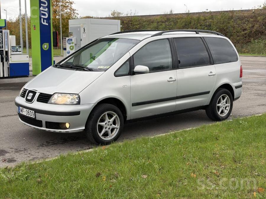 Pelēks SEAT Alhambra 2003 Daugavpils, ar dzinēja tilpumu 1.90 L un nobraukumu 258 tūkst. km par 2100 €, foto 1 vietnē AUTOMOTO.COM.LV