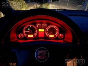 Pelēks SEAT Alhambra 2003 Daugavpils, ar dzinēja tilpumu 1.90 L un nobraukumu 258 tūkst. km par 2100 €, foto 18 vietnē AUTOMOTO.COM.LV