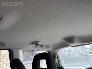 Pelēks SEAT Alhambra 2003 Daugavpils, ar dzinēja tilpumu 1.90 L un nobraukumu 258 tūkst. km par 2100 €, foto 26 vietnē AUTOMOTO.COM.LV