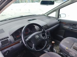Grey SEAT Alhambra 2004 in Vilnius, with an engine capacity of 1.90 L and mileage of 403 thousand km for 1299 €, photo 6 on AUTOMOTO.COM.LV