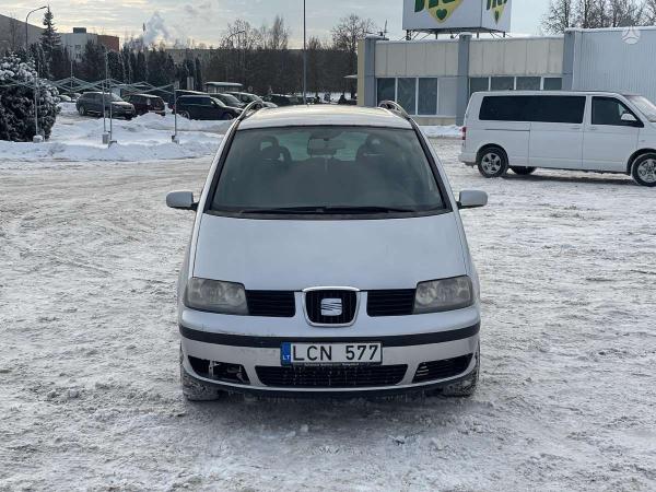 Grey SEAT Alhambra 2004 in Moletai, with an engine capacity of 1.90 L and mileage of 460 thousand km for 1250 €, photo 2 on AUTOMOTO.COM.LV