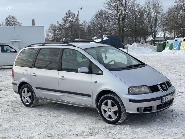 Grey SEAT Alhambra 2004 in Moletai, with an engine capacity of 1.90 L and mileage of 460 thousand km for 1250 €, photo 3 on AUTOMOTO.COM.LV