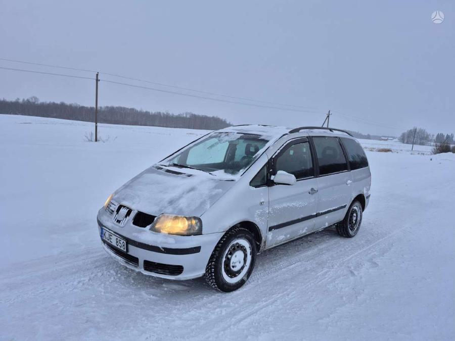 Grey SEAT Alhambra 2004 in Kupiskis, with an engine capacity of 1.90 L and mileage of 361 thousand km for 950 €, photo 2 on AUTOMOTO.COM.LV