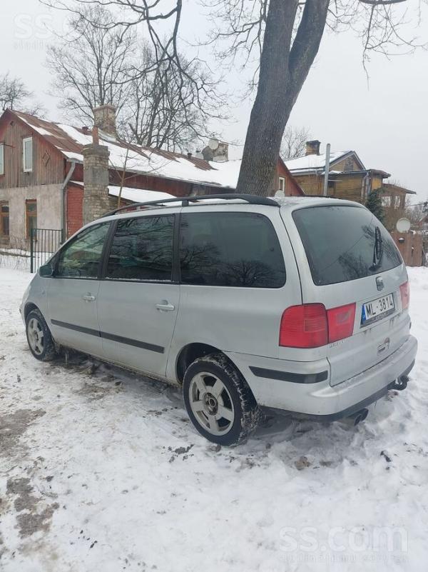 Grey SEAT Alhambra 2004 in Riga, with an engine capacity of 2.00 L and mileage of 261 thousand km for 990 €, photo 3 on AUTOMOTO.COM.LV