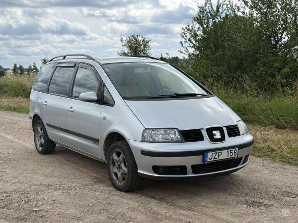Grey SEAT Alhambra 2004 in Vilnius, with an engine capacity of 1.98 L and mileage of 275 thousand km for 1000 €, photo 2 on AUTOMOTO.COM.LV