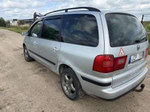Grey SEAT Alhambra 2004 in Vilnius, with an engine capacity of 1.98 L and mileage of 275 thousand km for 1000 €, photo 7 on AUTOMOTO.COM.LV