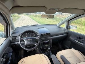 Grey SEAT Alhambra 2004 in Vilnius, with an engine capacity of 1.98 L and mileage of 275 thousand km for 1000 €, photo 13 on AUTOMOTO.COM.LV