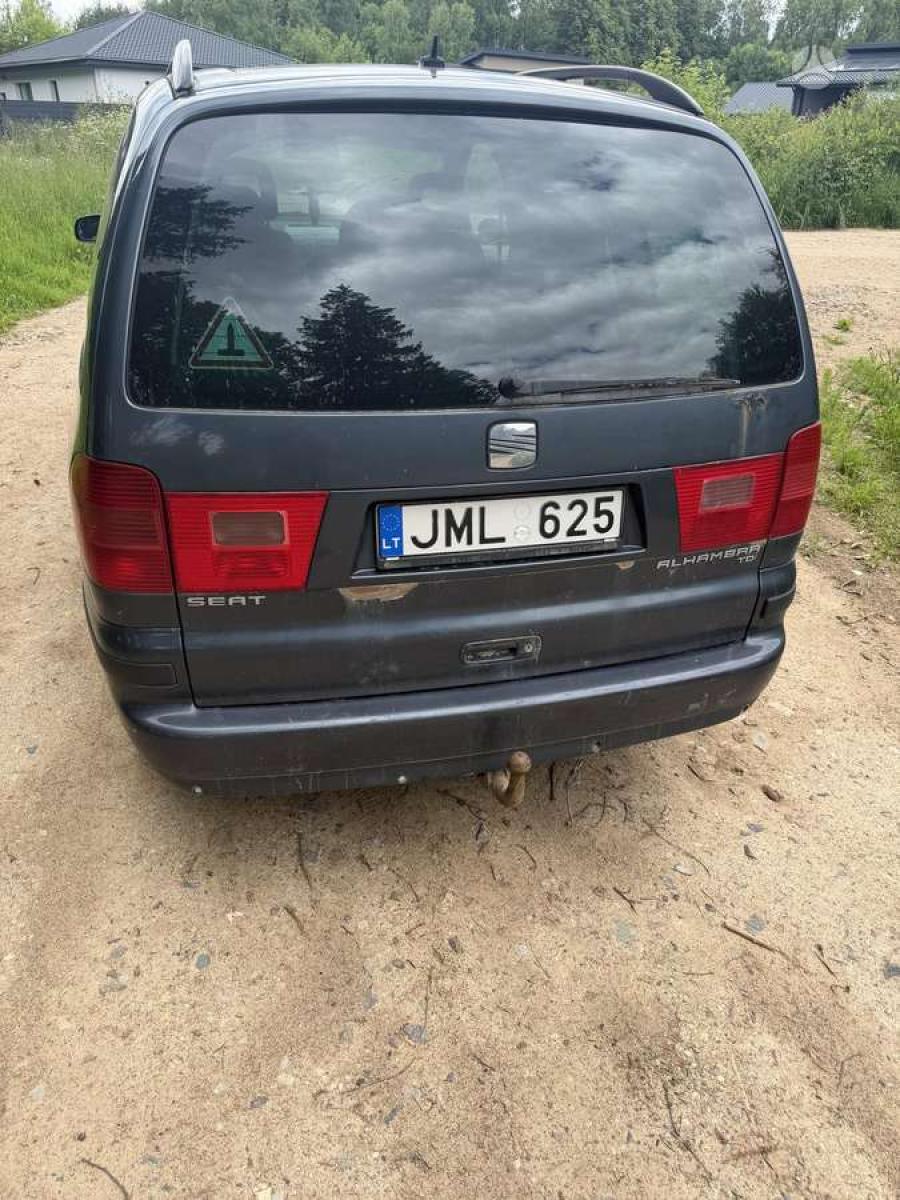 Pelēks SEAT Alhambra 2005 Šalčininkai, ar dzinēja tilpumu 1.90 L un nobraukumu 326 tūkst. km par 650 €, foto 5 vietnē AUTOMOTO.COM.LV