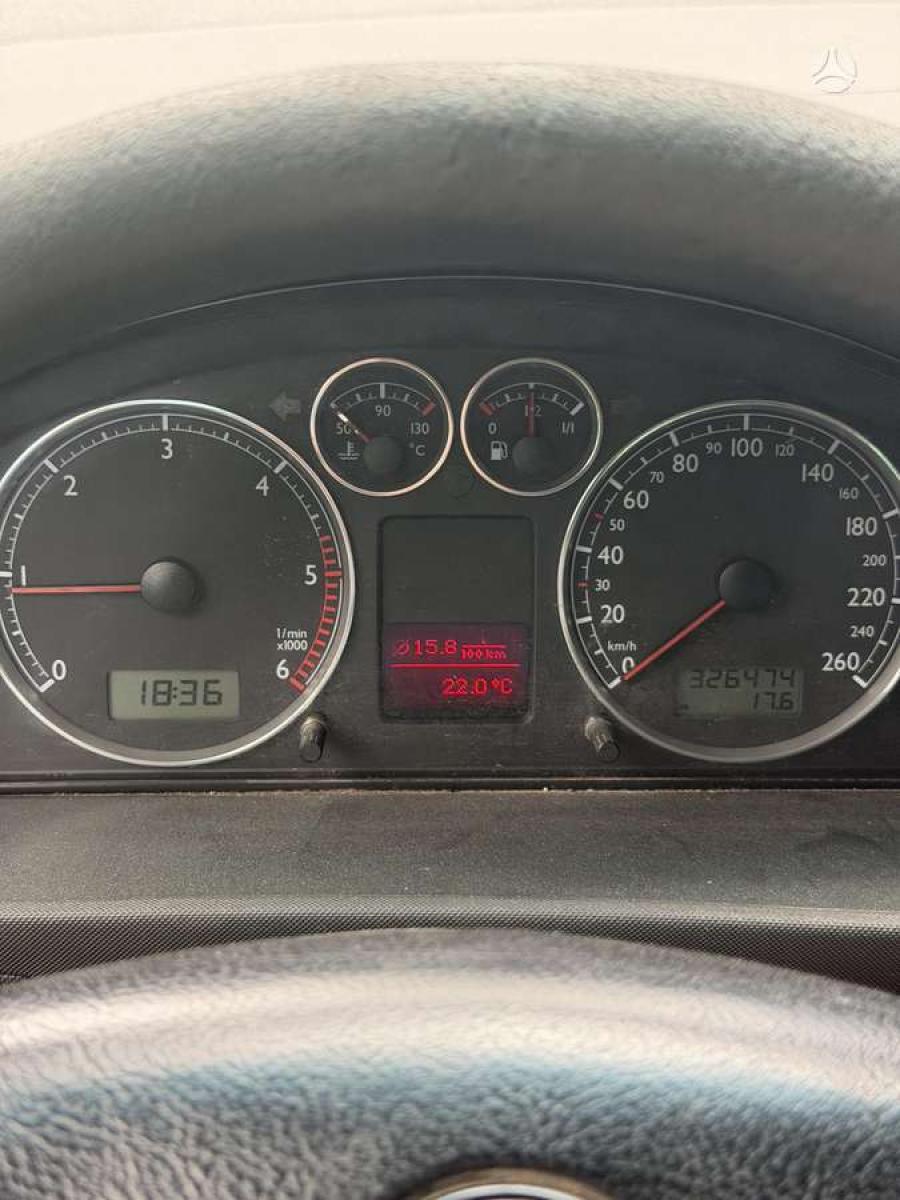 Pelēks SEAT Alhambra 2005 Šalčininkai, ar dzinēja tilpumu 1.90 L un nobraukumu 326 tūkst. km par 650 €, foto 6 vietnē AUTOMOTO.COM.LV