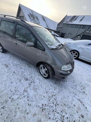 Pelēks SEAT Alhambra 2006 Marijampole, ar dzinēja tilpumu 1.97 L un nobraukumu 341 tūkst. km par 1800 €, foto 3 vietnē AUTOMOTO.COM.LV