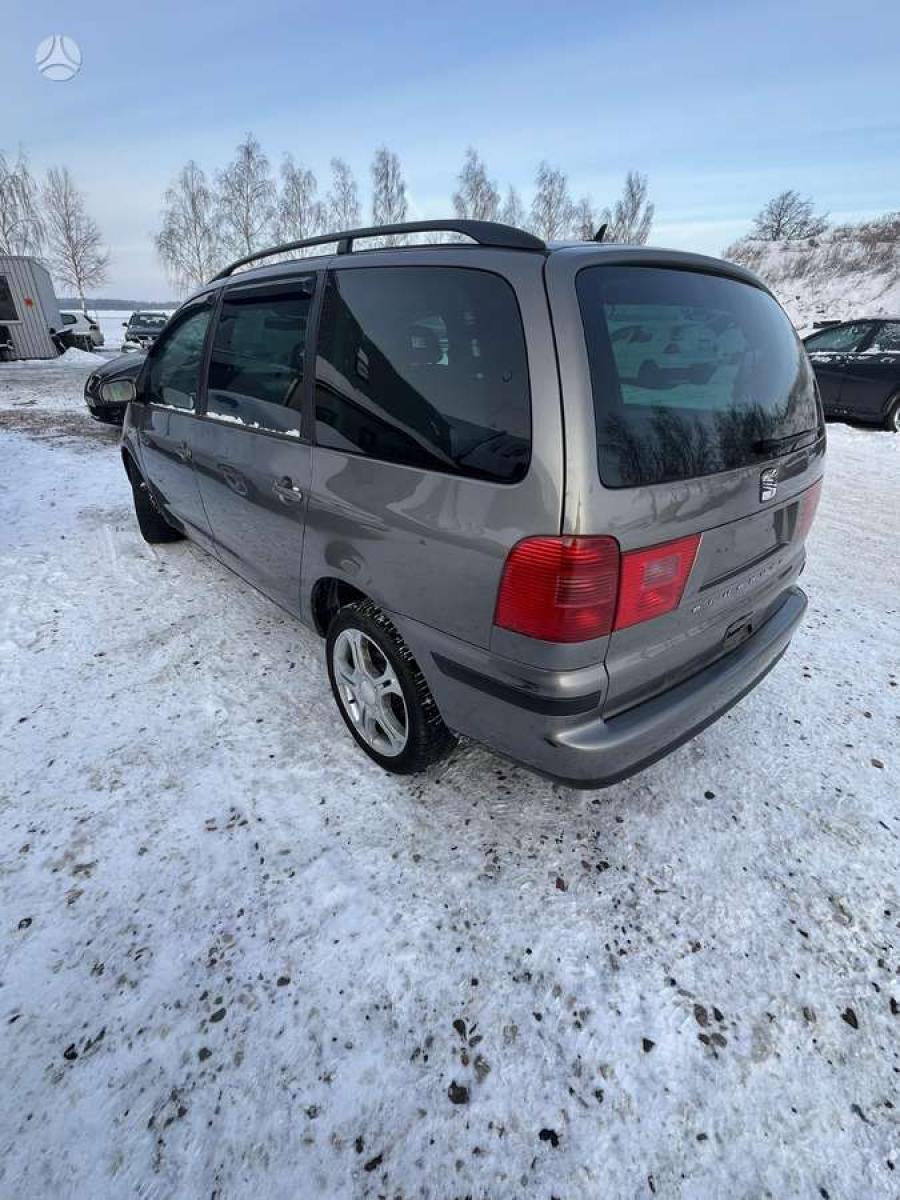 Pelēks SEAT Alhambra 2006 Marijampole, ar dzinēja tilpumu 1.97 L un nobraukumu 341 tūkst. km par 1800 €, foto 7 vietnē AUTOMOTO.COM.LV