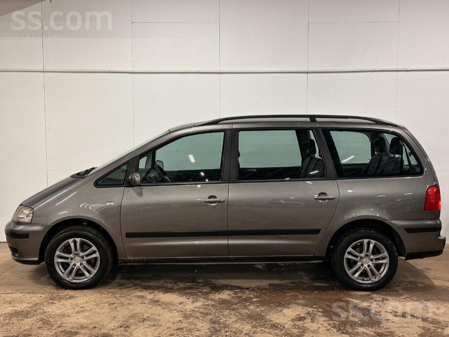 Pelēks SEAT Alhambra 2006 Jūrmala, ar dzinēja tilpumu 2.00 L un nobraukumu 230 tūkst. km par 3950 €, foto 4 vietnē AUTOMOTO.COM.LV
