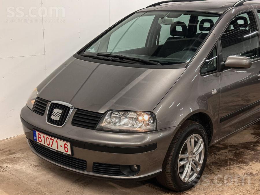 Pelēks SEAT Alhambra 2006 Jūrmala, ar dzinēja tilpumu 2.00 L un nobraukumu 230 tūkst. km par 3950 €, foto 5 vietnē AUTOMOTO.COM.LV