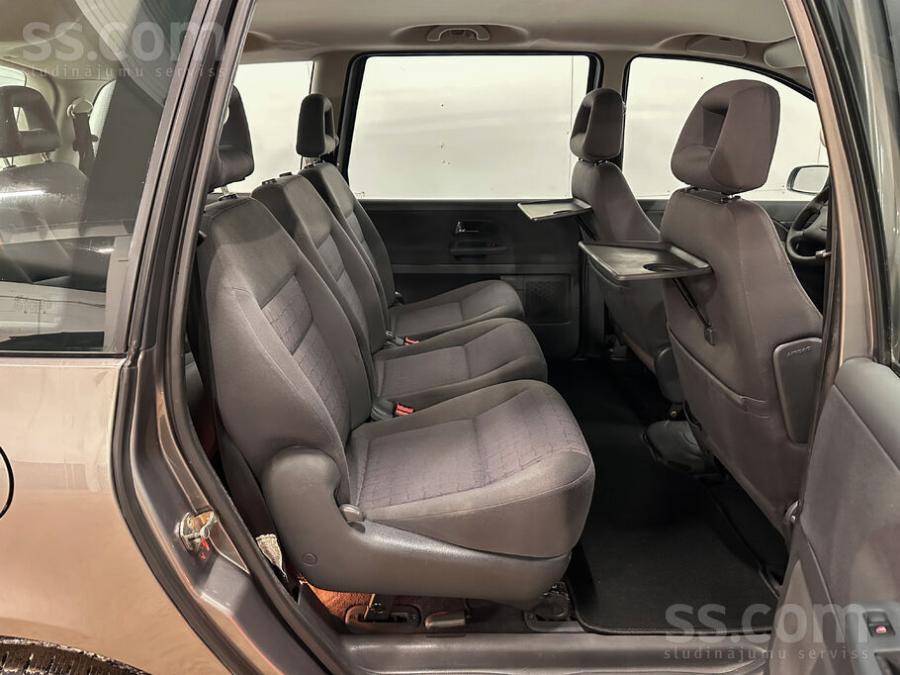 Pelēks SEAT Alhambra 2006 Jūrmala, ar dzinēja tilpumu 2.00 L un nobraukumu 230 tūkst. km par 3950 €, foto 23 vietnē AUTOMOTO.COM.LV