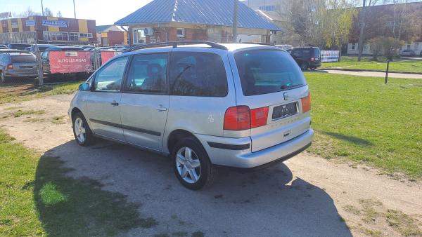 Grey SEAT Alhambra 2006 in Vilnius, with an engine capacity of 1.90 L and mileage of 234 thousand km for 2850 €, photo 5 on AUTOMOTO.COM.LV