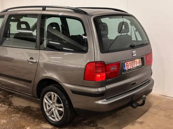 Grey SEAT Alhambra 2006 in Jurmala, with an engine capacity of 2.00 L and mileage of 230 thousand km for 3950 €, photo 6 on AUTOMOTO.COM.LV