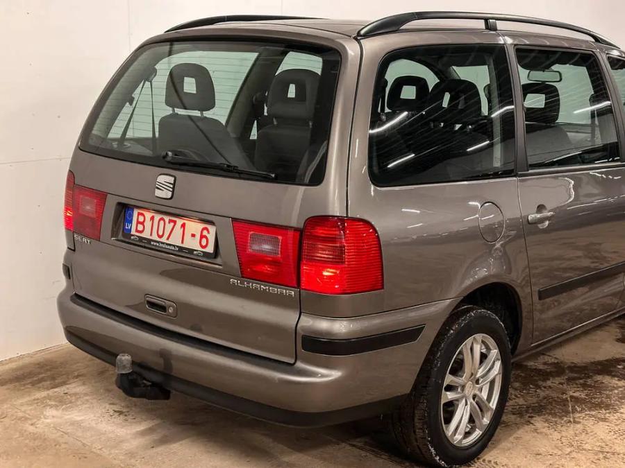 Grey SEAT Alhambra 2006 in Jurmala, with an engine capacity of 2.00 L and mileage of 230 thousand km for 3950 €, photo 10 on AUTOMOTO.COM.LV