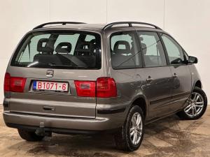 Grey SEAT Alhambra 2006 in Jurmala, with an engine capacity of 2.00 L and mileage of 230 thousand km for 3950 €, photo 12 on AUTOMOTO.COM.LV