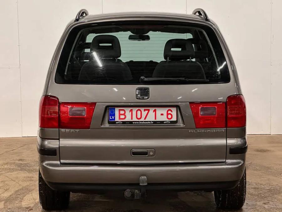 Grey SEAT Alhambra 2006 in Jurmala, with an engine capacity of 2.00 L and mileage of 230 thousand km for 3950 €, photo 13 on AUTOMOTO.COM.LV
