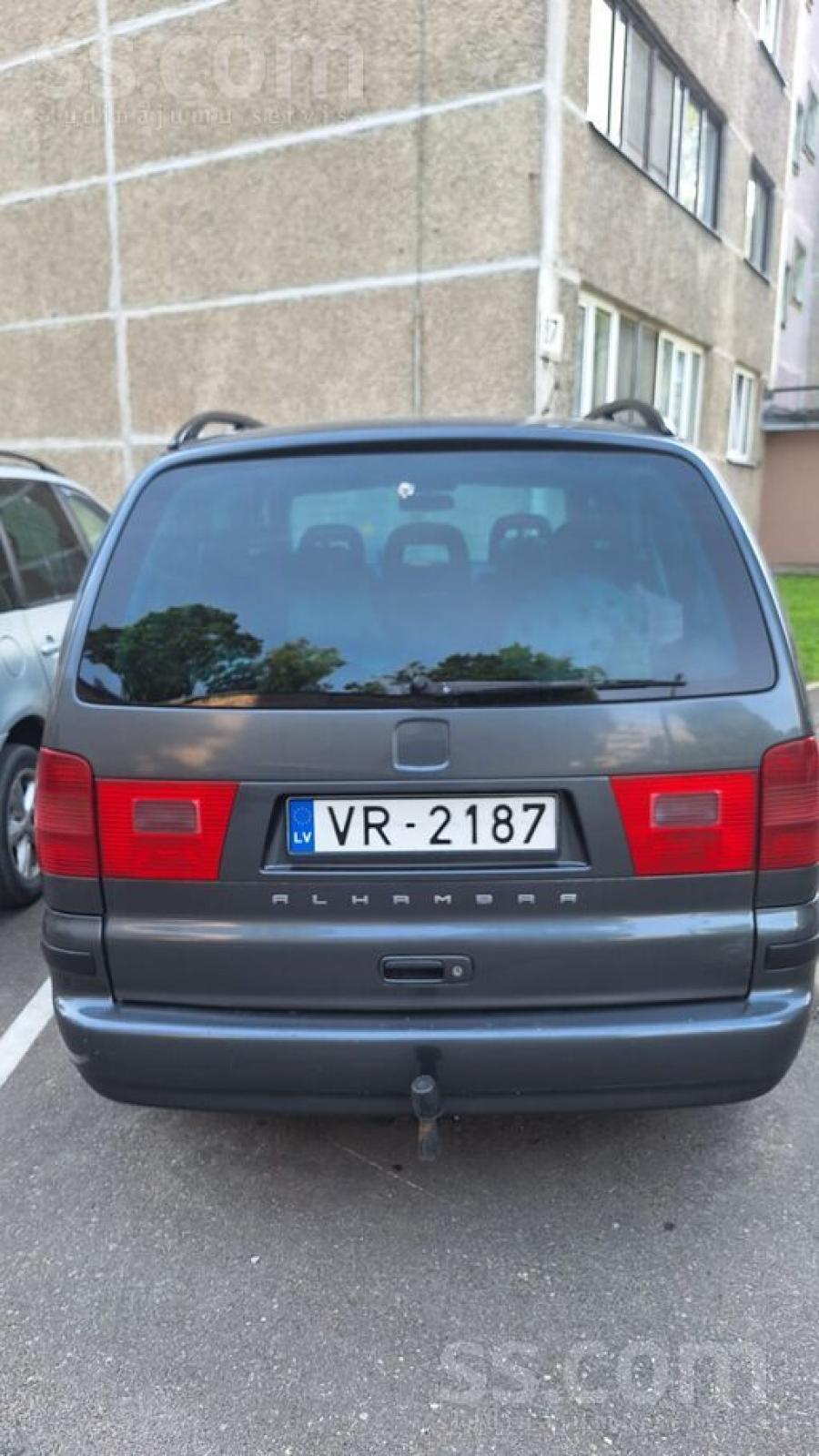 Pelēks SEAT Alhambra 2006 Daugavpils, ar dzinēja tilpumu 2.00 L un nobraukumu 340 tūkst. km par 2200 €, foto 5 vietnē AUTOMOTO.COM.LV