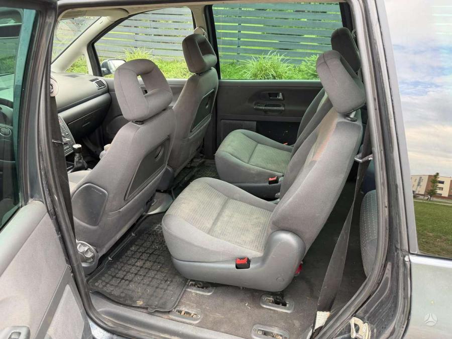Pelēks SEAT Alhambra 2006 Viļņa, ar dzinēja tilpumu 1.97 L un nobraukumu 395 tūkst. km par 999 €, foto 12 vietnē AUTOMOTO.COM.LV