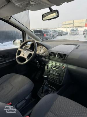 Pelēks SEAT Alhambra 2007 Viļņa, ar dzinēja tilpumu 1.90 L un nobraukumu 325 tūkst. km par 2499 €, foto 15 vietnē AUTOMOTO.COM.LV