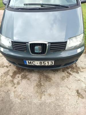 Grey SEAT Alhambra 2007 in Daugavpils, with an engine capacity of 2.00 L and mileage of 303 thousand km for 1900 €, photo 1 on AUTOMOTO.COM.LV