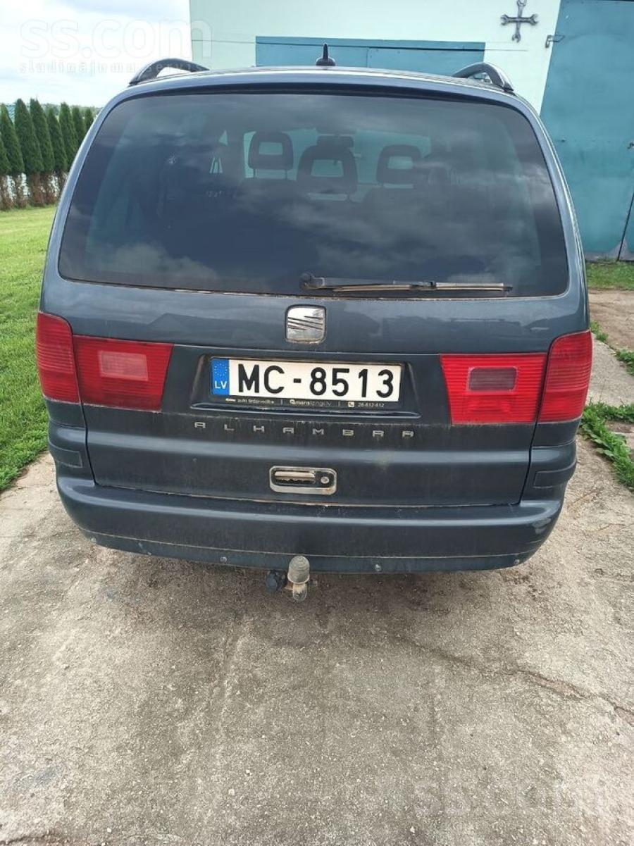 Grey SEAT Alhambra 2007 in Daugavpils, with an engine capacity of 2.00 L and mileage of 303 thousand km for 1900 €, photo 3 on AUTOMOTO.COM.LV
