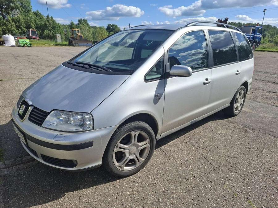 Pelēks SEAT Alhambra 2007 Alīta, ar dzinēja tilpumu 1.97 L un nobraukumu 300 tūkst. km par 1655 €, foto 1 vietnē AUTOMOTO.COM.LV