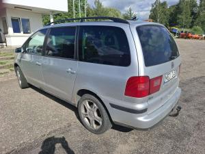 Pelēks SEAT Alhambra 2007 Alīta, ar dzinēja tilpumu 1.97 L un nobraukumu 300 tūkst. km par 1655 €, foto 3 vietnē AUTOMOTO.COM.LV