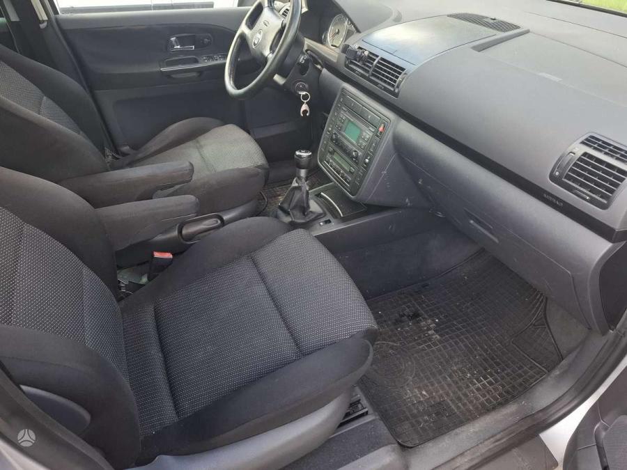 Pelēks SEAT Alhambra 2007 Alīta, ar dzinēja tilpumu 1.97 L un nobraukumu 300 tūkst. km par 1655 €, foto 11 vietnē AUTOMOTO.COM.LV