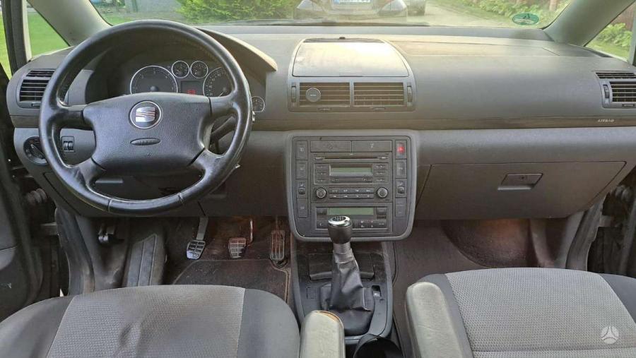 Pelēks SEAT Alhambra 2007 Kauņa, ar dzinēja tilpumu 1.97 L un nobraukumu 446 tūkst. km par 1999 €, foto 7 vietnē AUTOMOTO.COM.LV