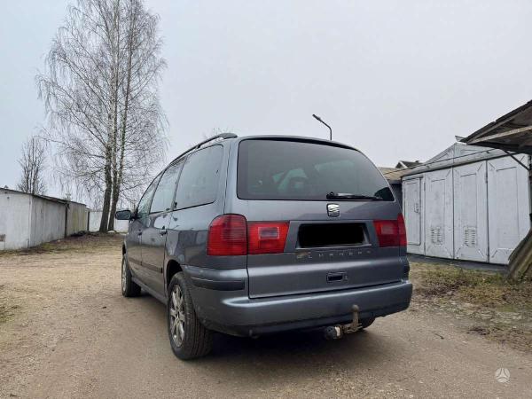 Pelēks SEAT Alhambra 2008 Panevēža, ar dzinēja tilpumu 1.97 L un nobraukumu 359 tūkst. km par 1199 €, foto 4 vietnē AUTOMOTO.COM.LV