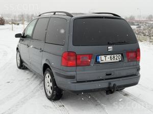 Grey SEAT Alhambra 2008 in Daugavpils, with an engine capacity of 2.00 L and mileage of 358 thousand km for 1990 €, photo 3 on AUTOMOTO.COM.LV