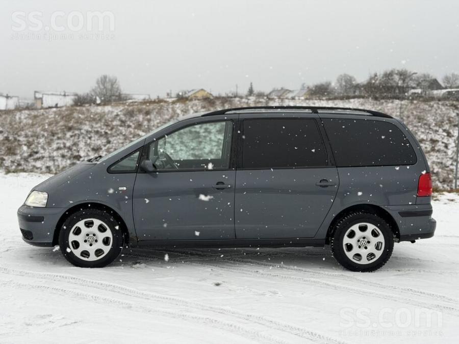 Grey SEAT Alhambra 2008 in Daugavpils, with an engine capacity of 2.00 L and mileage of 358 thousand km for 1990 €, photo 5 on AUTOMOTO.COM.LV