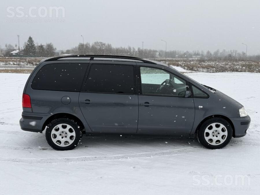 Grey SEAT Alhambra 2008 in Daugavpils, with an engine capacity of 2.00 L and mileage of 358 thousand km for 1990 €, photo 6 on AUTOMOTO.COM.LV