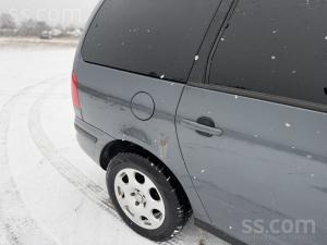 Grey SEAT Alhambra 2008 in Daugavpils, with an engine capacity of 2.00 L and mileage of 358 thousand km for 1990 €, photo 7 on AUTOMOTO.COM.LV