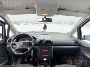 Grey SEAT Alhambra 2008 in Daugavpils, with an engine capacity of 2.00 L and mileage of 358 thousand km for 1990 €, photo 8 on AUTOMOTO.COM.LV