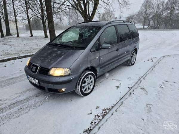 Pelēks SEAT Alhambra 2008 Radviliškis, ar dzinēja tilpumu 2.00 L un nobraukumu 359 tūkst. km par 2650 €, foto 1 vietnē AUTOMOTO.COM.LV