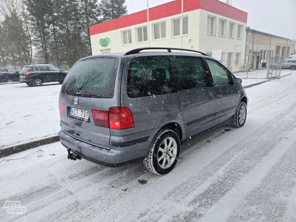 Pelēks SEAT Alhambra 2008 Radviliškis, ar dzinēja tilpumu 2.00 L un nobraukumu 359 tūkst. km par 2650 €, foto 3 vietnē AUTOMOTO.COM.LV