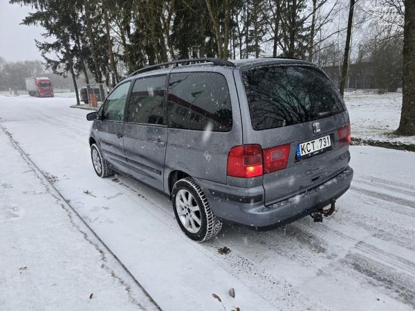 Pelēks SEAT Alhambra 2008 Radviliškis, ar dzinēja tilpumu 2.00 L un nobraukumu 359 tūkst. km par 2650 €, foto 4 vietnē AUTOMOTO.COM.LV