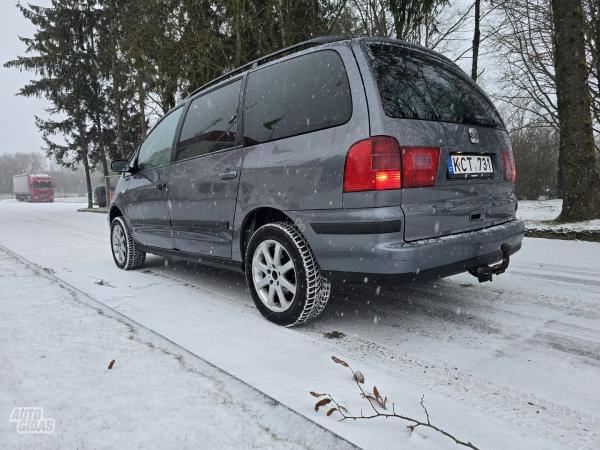 Pelēks SEAT Alhambra 2008 Radviliškis, ar dzinēja tilpumu 2.00 L un nobraukumu 359 tūkst. km par 2650 €, foto 8 vietnē AUTOMOTO.COM.LV