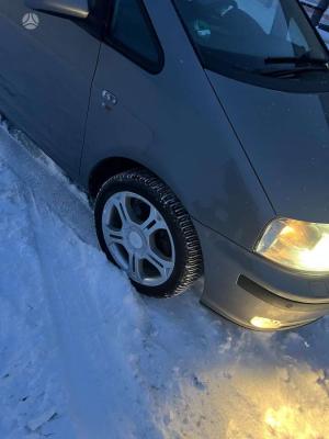 Серый Сеат Альхамбра 2008 в Мариямполе, объемом двигателя 1.97 л и пробегом 341 тыс. км за 1800 €, фото 3 на AUTOMOTO.COM.LV