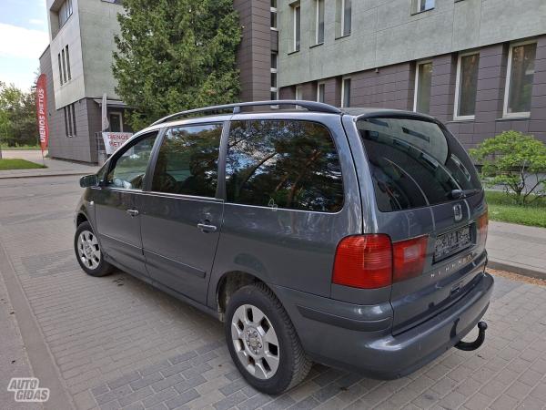 Grey SEAT Alhambra 2008 in Vilnius, with an engine capacity of 2.00 L and mileage of 281 thousand km for 3650 €, photo 2 on AUTOMOTO.COM.LV