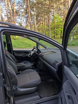 Pelēks SEAT Alhambra 2008 Viļņa, ar dzinēja tilpumu 2.00 L un nobraukumu 281 tūkst. km par 3650 €, foto 7 vietnē AUTOMOTO.COM.LV