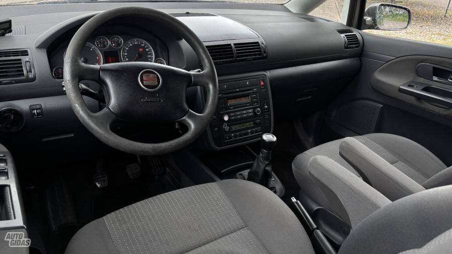 Pelēks SEAT Alhambra 2008 Šilutė, ar dzinēja tilpumu 2.00 L un nobraukumu 274 tūkst. km par 2650 €, foto 14 vietnē AUTOMOTO.COM.LV