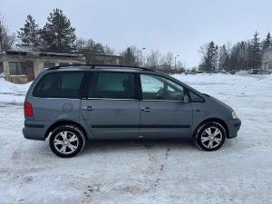 Grey SEAT Alhambra 2009 in Klaipeda, with an engine capacity of 1.90 L and mileage of 253 thousand km for 2650 €, photo 4 on AUTOMOTO.COM.LV