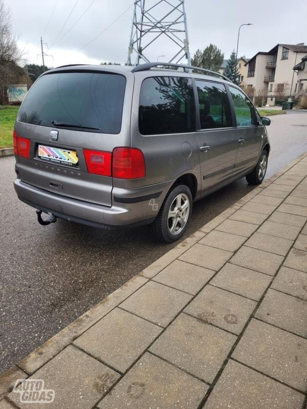 Grey SEAT Alhambra 2009 in Vilnius, with an engine capacity of 2.00 L and mileage of 282 thousand km for 3499 €, photo 5 on AUTOMOTO.COM.LV