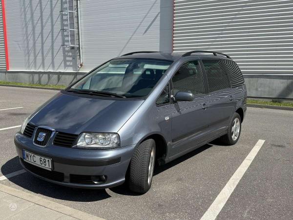 Pelēks SEAT Alhambra 2009 Viļņa, ar dzinēja tilpumu 1.97 L un nobraukumu 333 tūkst. km par 2600 €, foto 2 vietnē AUTOMOTO.COM.LV