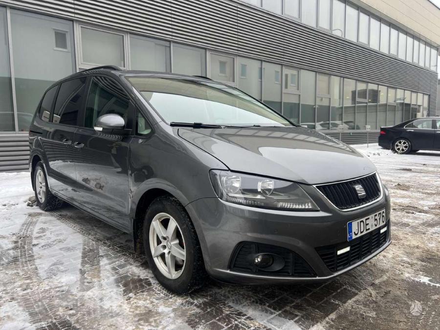 Grey SEAT Alhambra 2010 in Vilnius, with an engine capacity of 1.97 L and mileage of 339 thousand km for 4750 €, photo 2 on AUTOMOTO.COM.LV
